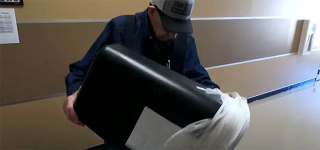 Kind Students Noticed 80-Yr-Old Janitor Come Out Of Retirement To Pay ...